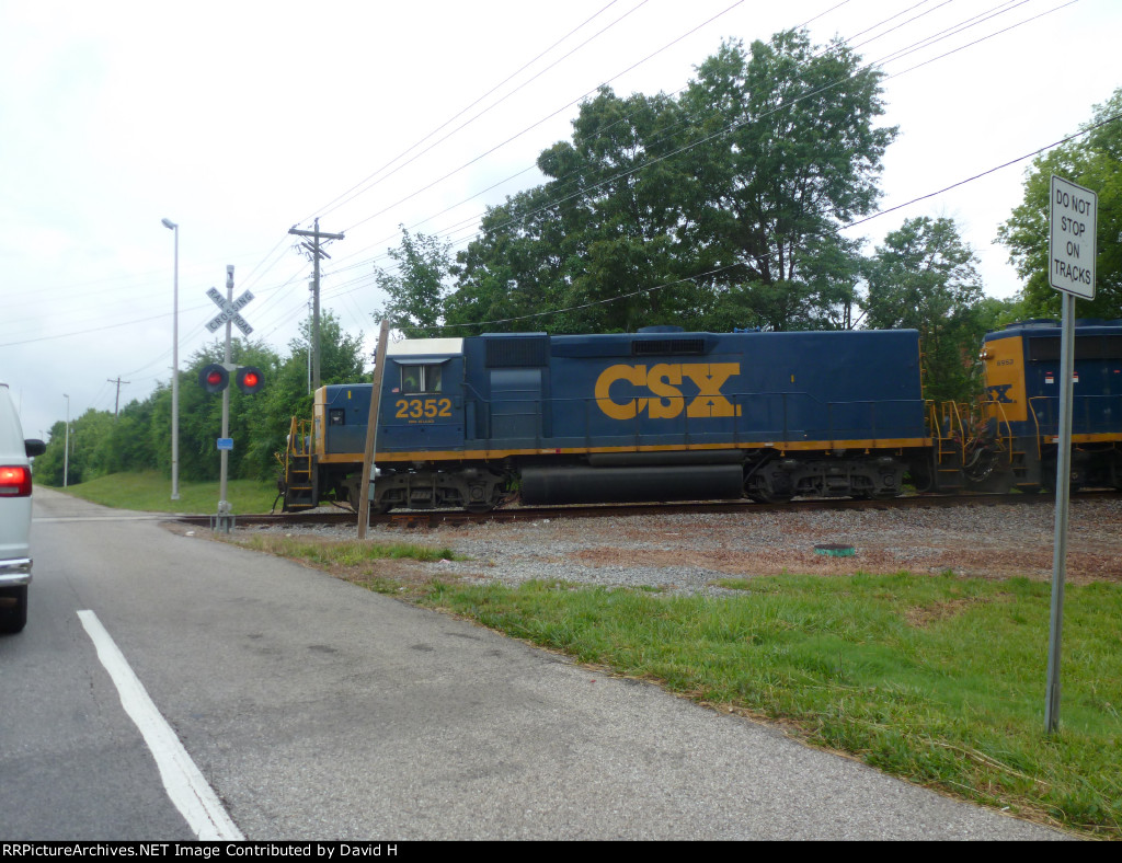 CSX 2352